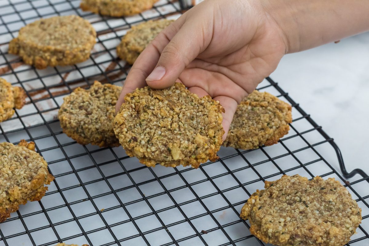 Keto Oatmeal Cookies With Hemp Hearts Not Oats Hip2keto Recipe