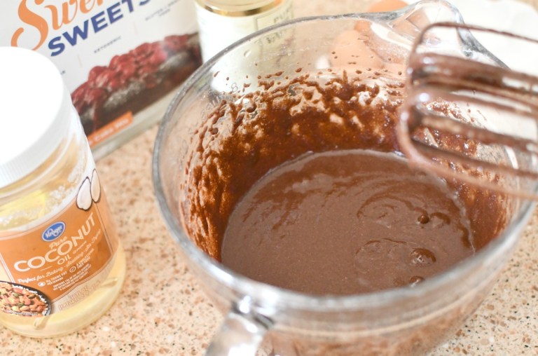 Swerve Keto Cake Mix Review | What Did We Think?