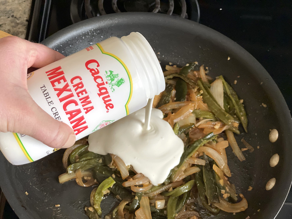 Pollo A La Crema is a Rich and Creamy One Pot Keto Dish | Hip2Keto