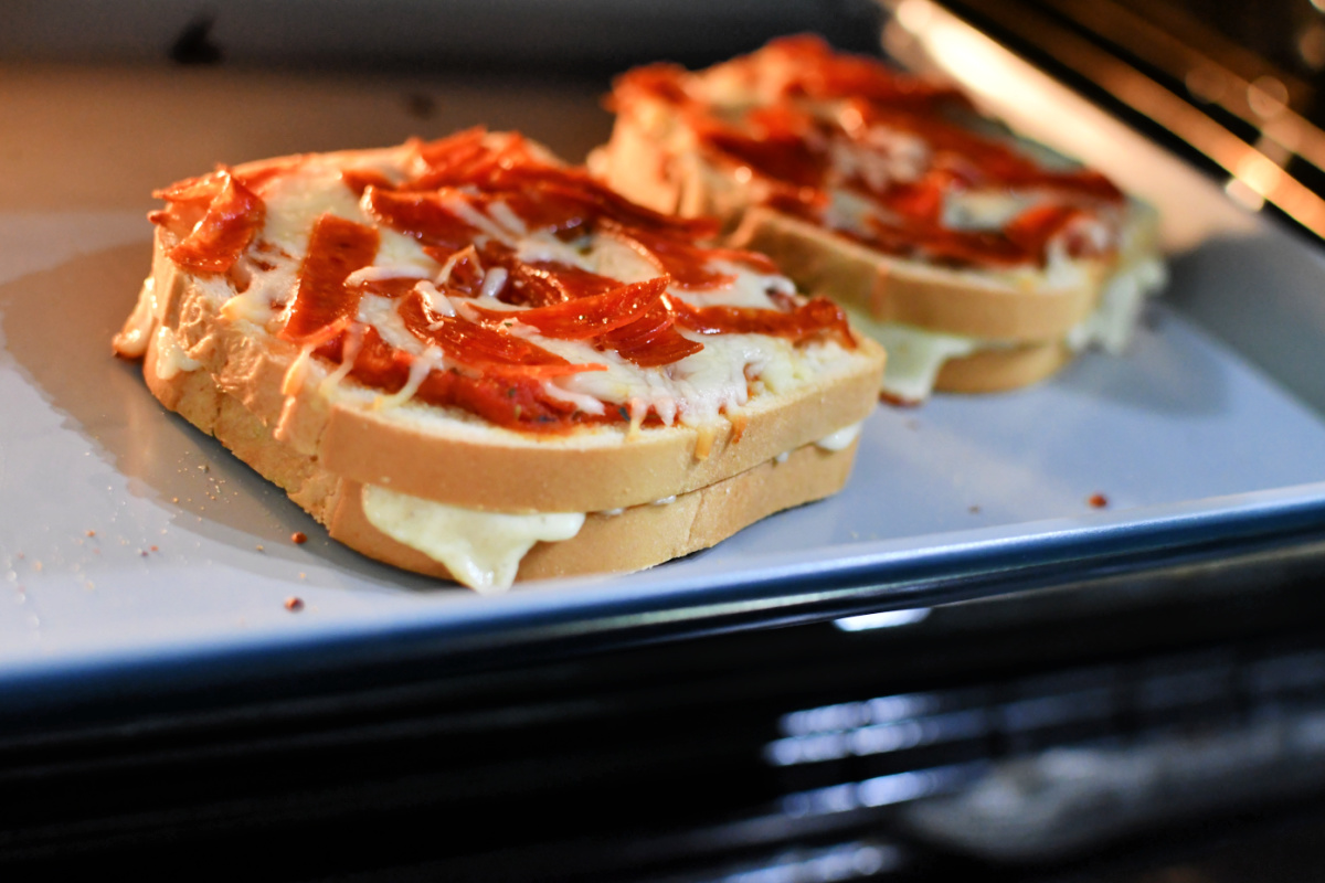 Keto Bread Pizza Toast is Satisfying & Easy to Make!