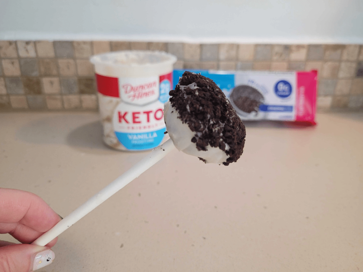 3-Ingredient Keto Oreo Balls - Low Carb Cookie Pop Recipe